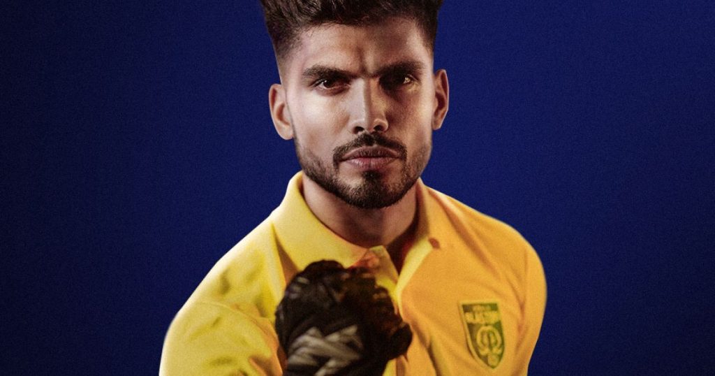 Kerala Blasters Bolster Squad with Signing of Young Goalkeeper Arsh ...